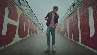 First Kiss Song Download by Yo Yo Honey Singh – First Kiss @Hungama